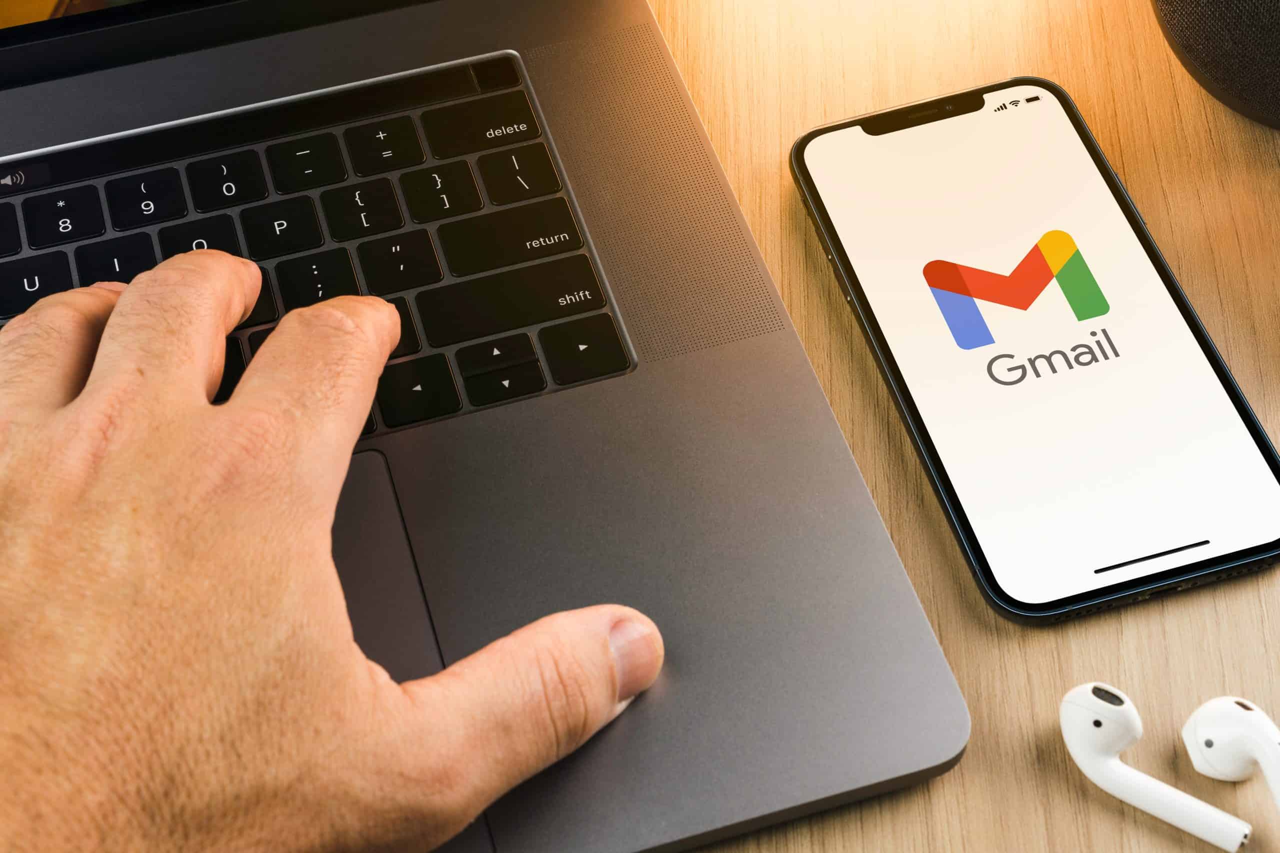 Kako namjestiti automatsko prosljeđivanje mailova s Gmaila - Arz.hr