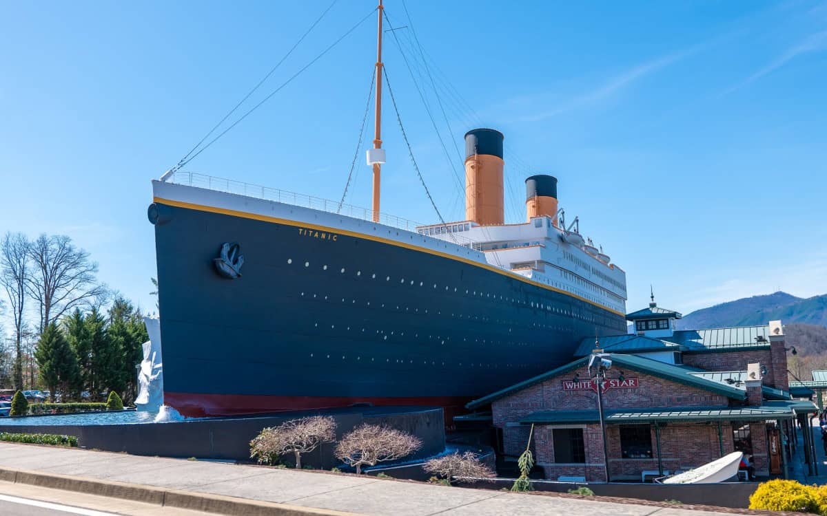 Zašto je titanic potonuo - Arz.hr